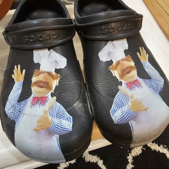 CROCS | Shoes | Muppet Mens Adult Crocs Sz 2 Chef Aka Tom | Poshmark